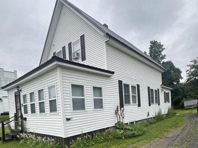 house with 3 bedroom, East Millinocket ME DS104115759