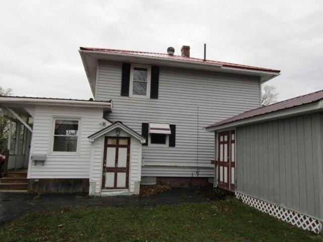 house with 3 bedroom, East Millinocket ME DS104116498