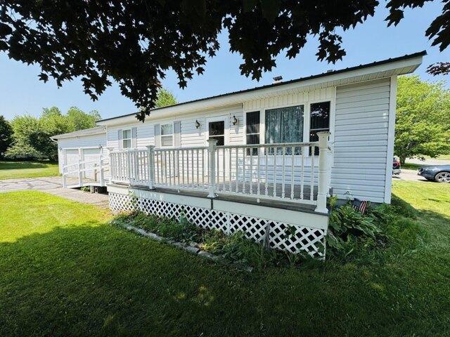 house with 3 bedroom, East Millinocket ME ES104044136
