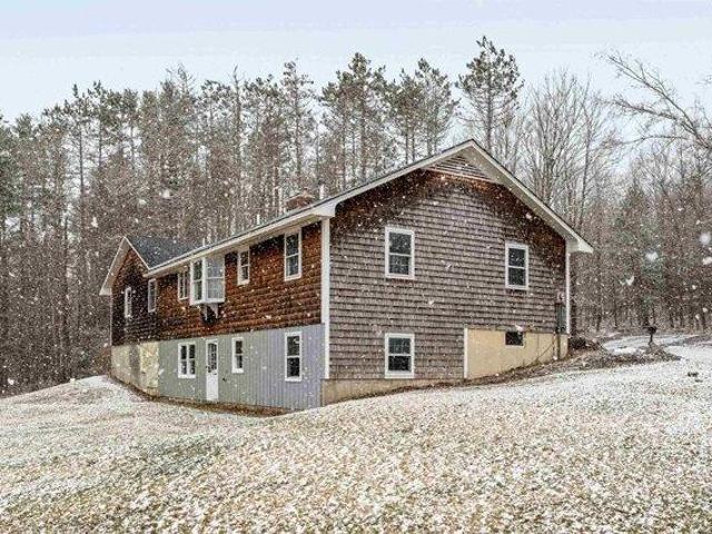 house with 3 bedroom, East Montpelier VT ES103441126