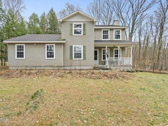house with 3 bedroom, East Nassau NY ES104904492