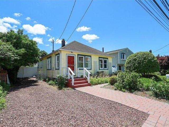 house with 3 bedroom, East Northport NY DS103603939