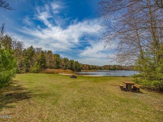 house with 3 bedroom, East Otis MA DS104265883