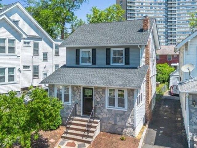 house with 3 bedroom, East Orange NJ ES104811075