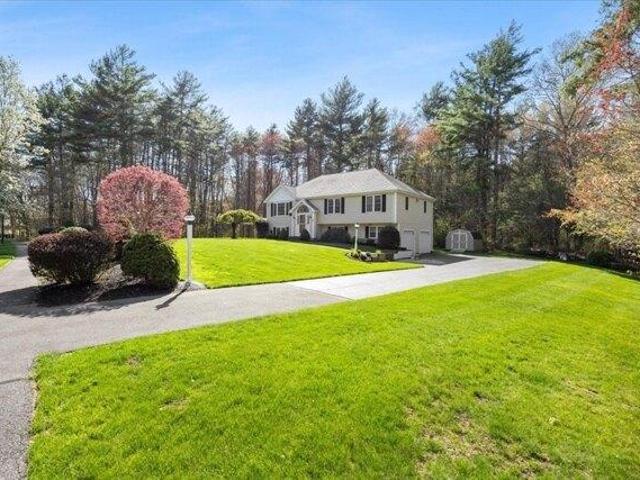 house with 3 bedroom, East Bridgewater MA DLS103016491