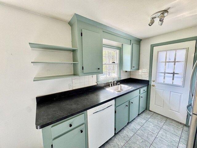 house with 3 bedroom, East Bridgewater MA DLS103018324