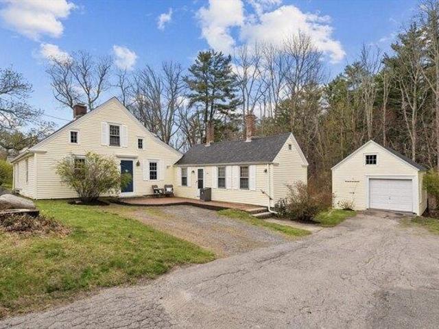 house with 3 bedroom, East Bridgewater MA ES103444417