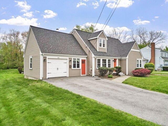 house with 3 bedroom, East Bridgewater MA ES103442451