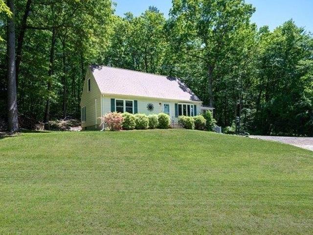 house with 3 bedroom, East Brookfield MA DLS103098850