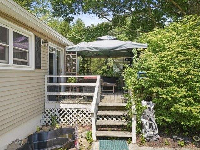 house with 3 bedroom, East Brookfield MA ES105233568