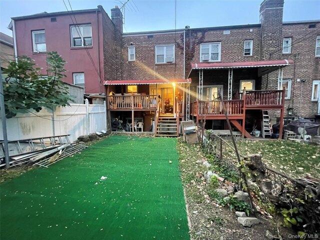 house with 3 bedroom, East Elmhurst NY ES105205570