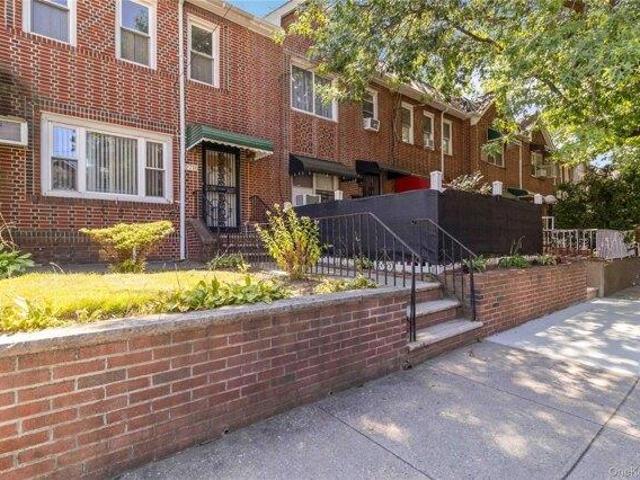 house with 3 bedroom, East Elmhurst NY ES103624009