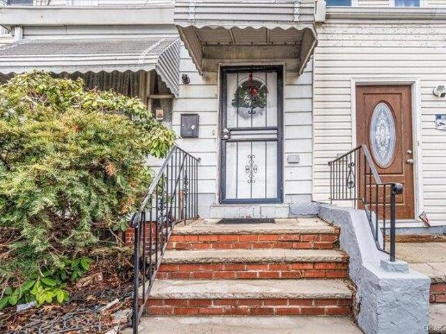 house with 3 bedroom, East Elmhurst NY ES103624244
