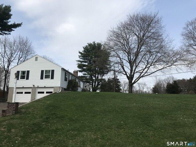 house with 3 bedroom, East Granby CT DS101780764