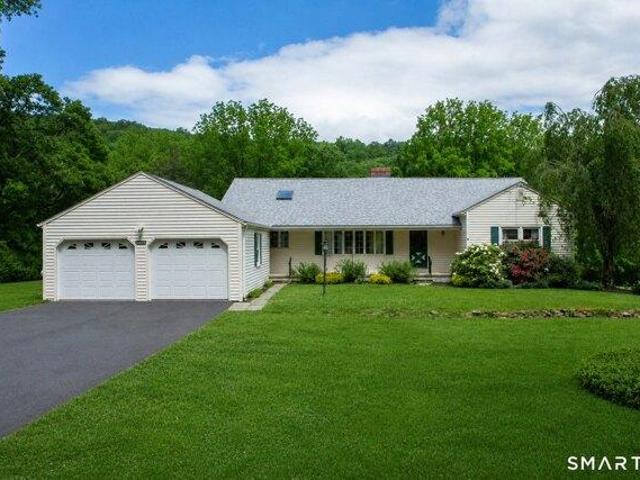 house with 3 bedroom, East Granby CT DS104234069