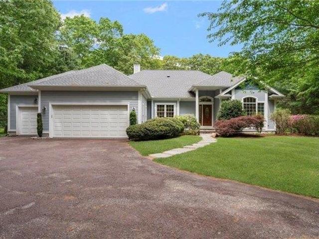 house with 3 bedroom, East Greenwich RI DS103097760