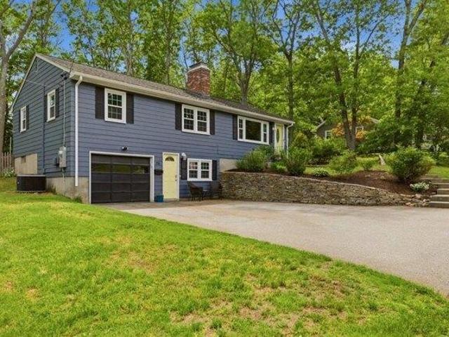 house with 3 bedroom, East Greenwich RI DS103222388