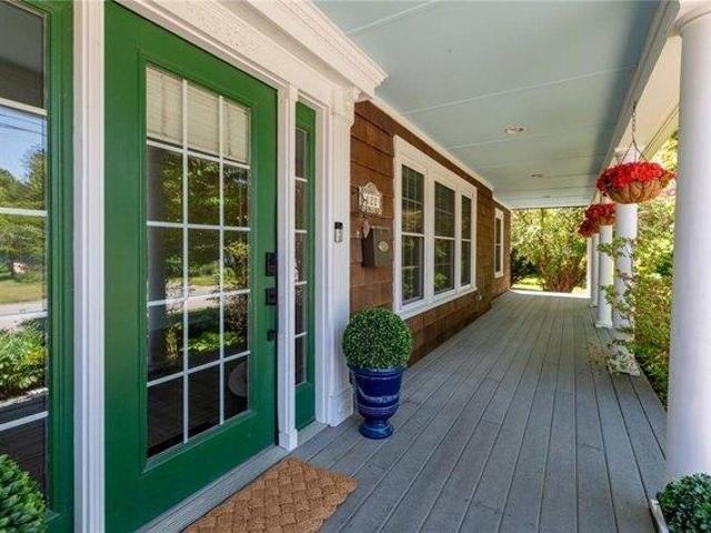house with 3 bedroom, East Greenwich RI DS104478760