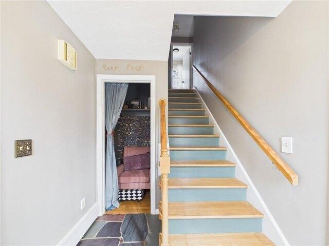 house with 3 bedroom, East Greenwich RI ES103073856