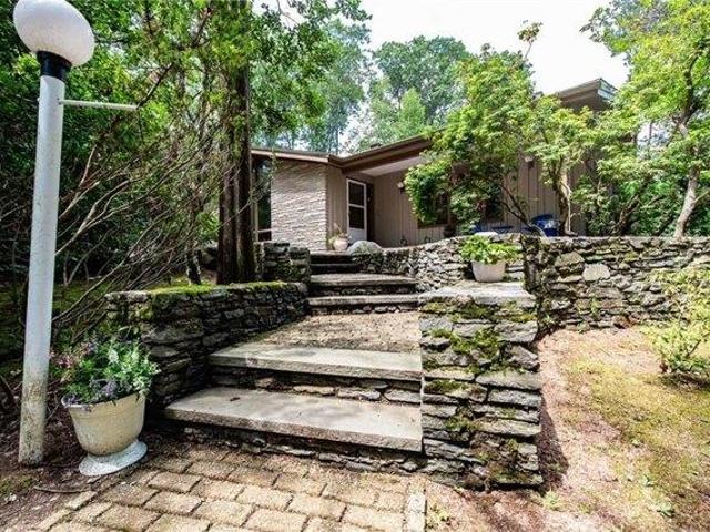 house with 3 bedroom, East Greenwich RI ES105081500