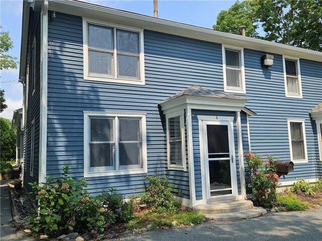 house with 3 bedroom, East Greenwich RI ES105105880