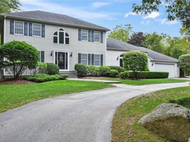 house with 3 bedroom, East Greenwich RI ES105115566