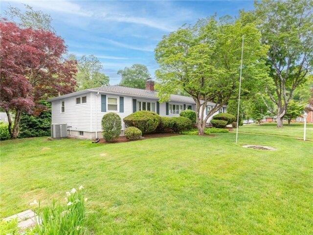 house with 3 bedroom, East Greenwich RI ES105139885