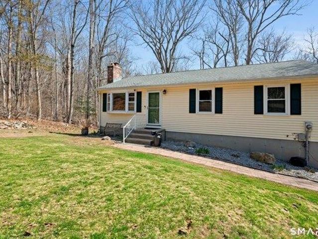 house with 3 bedroom, East Haddam CT DLS102480079
