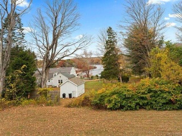 house with 3 bedroom, East Haddam CT ES103098237