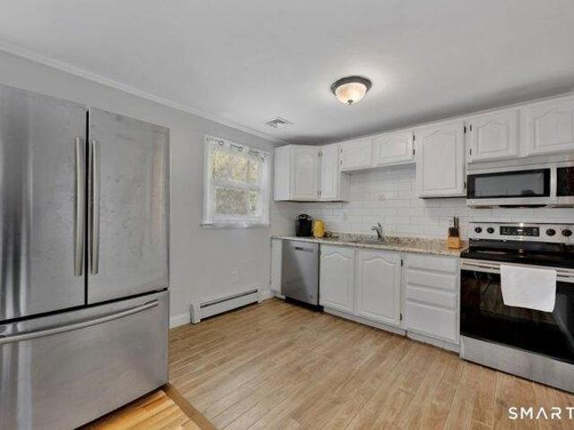 house with 3 bedroom, East Hampton CT ES103125261