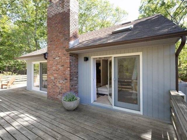 house with 3 bedroom, East Hampton NY DS103620938