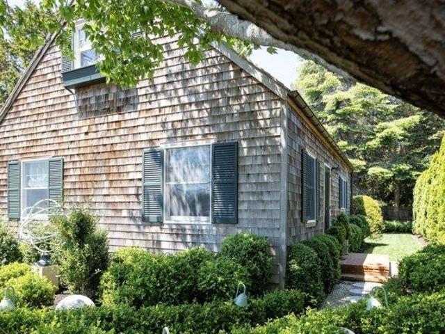 house with 3 bedroom, East Hampton NY DS103627510