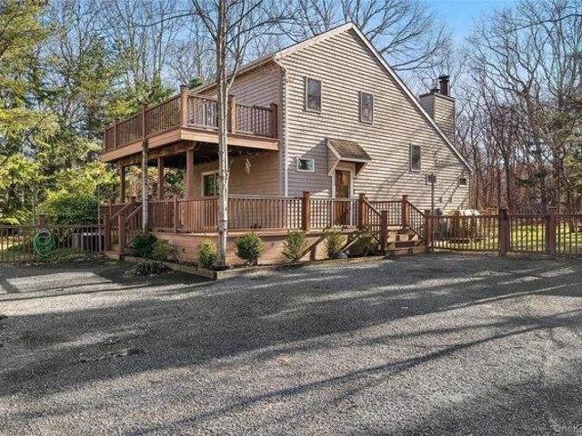 house with 3 bedroom, East Hampton NY ES103622104