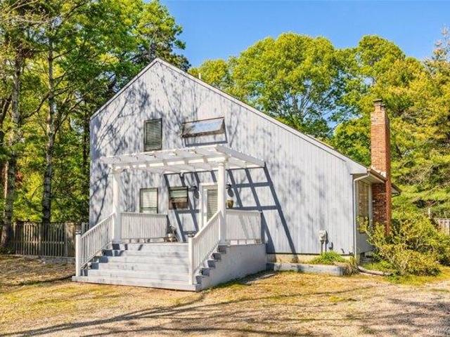 house with 3 bedroom, East Hampton NY ES103624402