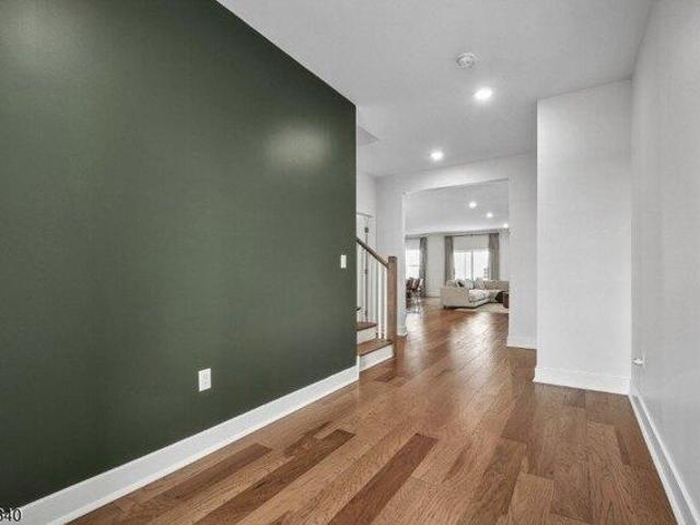 house with 3 bedroom, East Hanover NJ ES103603096