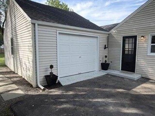 house with 3 bedroom, East Hartford CT DLS103069682