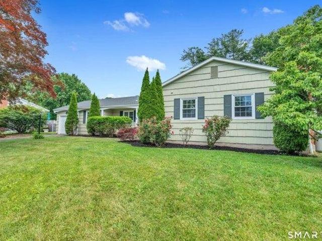 house with 3 bedroom, East Hartford CT DS104149081