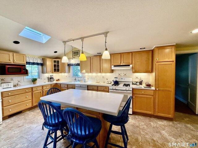 house with 3 bedroom, East Hartford CT ES104150149