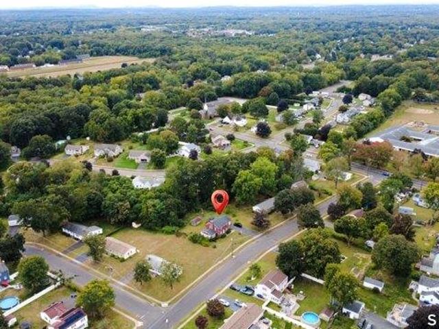 house with 3 bedroom, East Hartford CT ES104190944