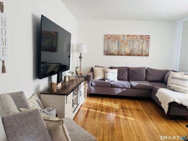 house with 3 bedroom, East Hartford CT ES104297799