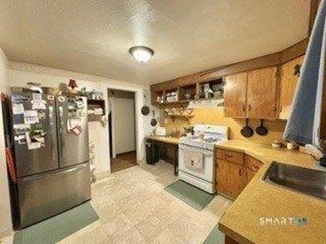 house with 3 bedroom, East Hartford CT ES104333212