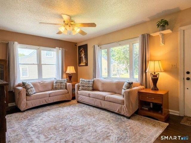 house with 3 bedroom, East Hartford CT ES104510793