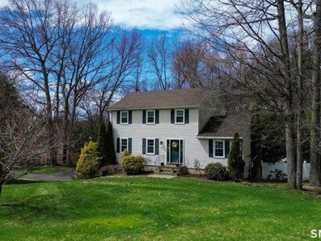 house with 3 bedroom, East Hartford CT ES103438566