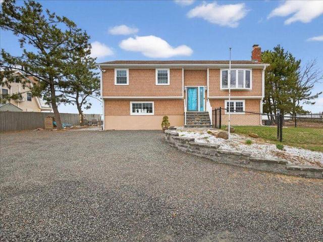 house with 3 bedroom, East Haven CT DLS100973074