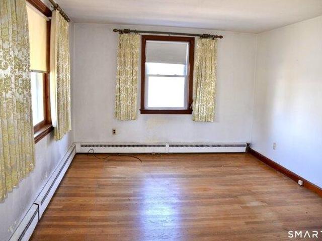 house with 3 bedroom, East Haven CT DLS101603015