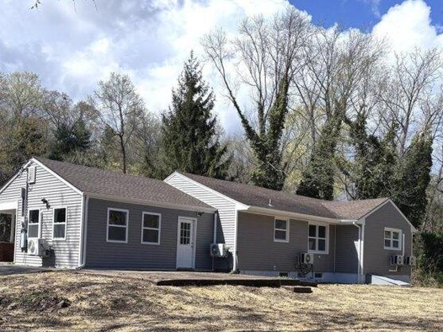 house with 3 bedroom, East Haven CT DLS102213566