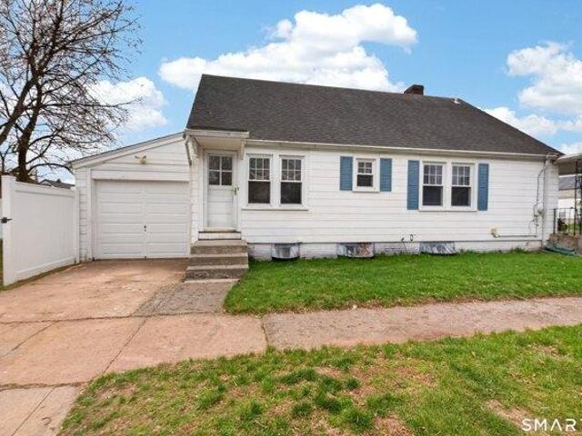 house with 3 bedroom, East Haven CT DLS102443588