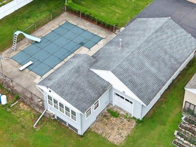 house with 3 bedroom, East Haven CT DLS91799566