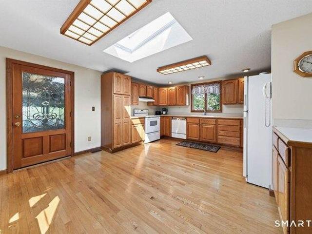 house with 3 bedroom, East Haven CT ES104833730