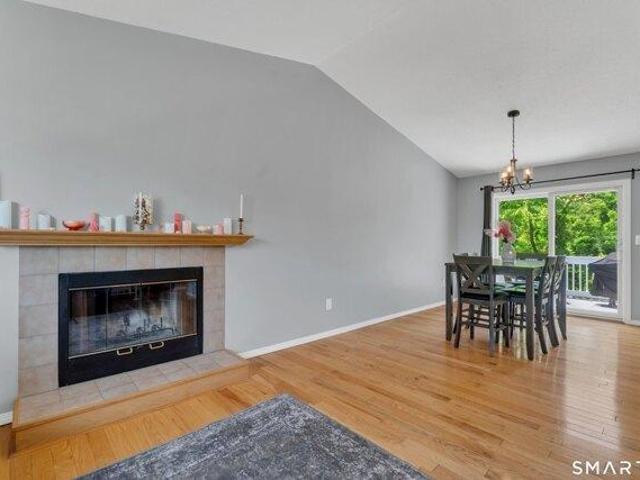 house with 3 bedroom, East Haven CT ES105144440